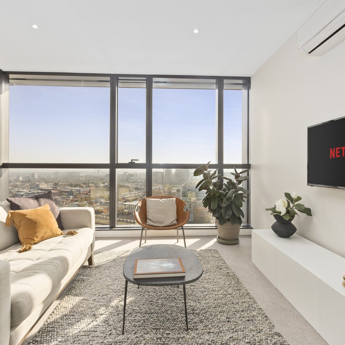 Fulton Lane - Luxuria Apartments